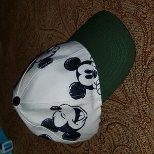 Disney | Accessories | New Disney Junior Boy Hat Mickey Mouse ...